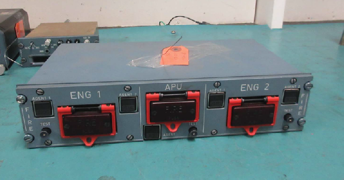 330TS08Y ENGINE APU FIRE PANEL